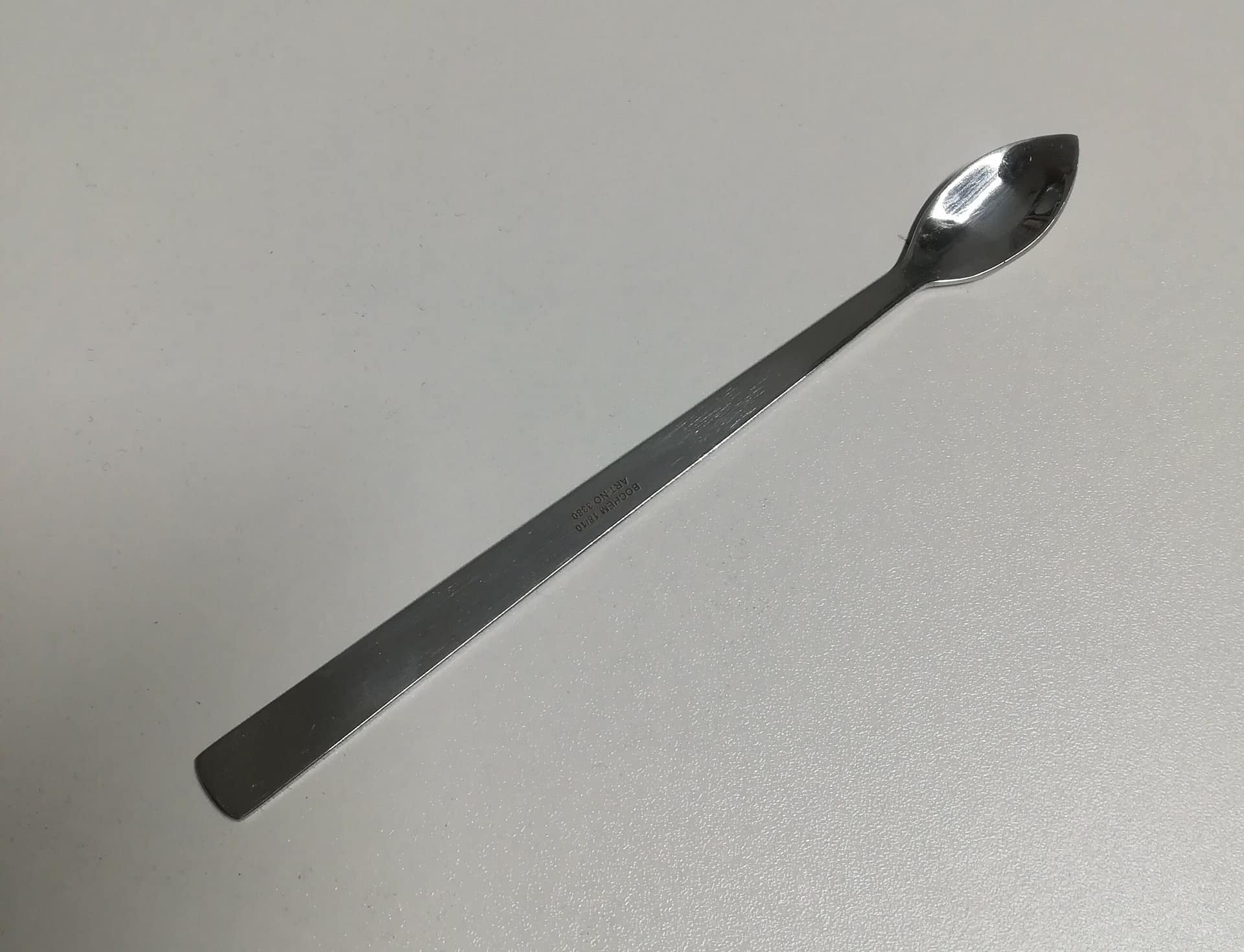 LABOJAS 2852 LANGE MOUW WIT + ODISEE LOGO – Odisee